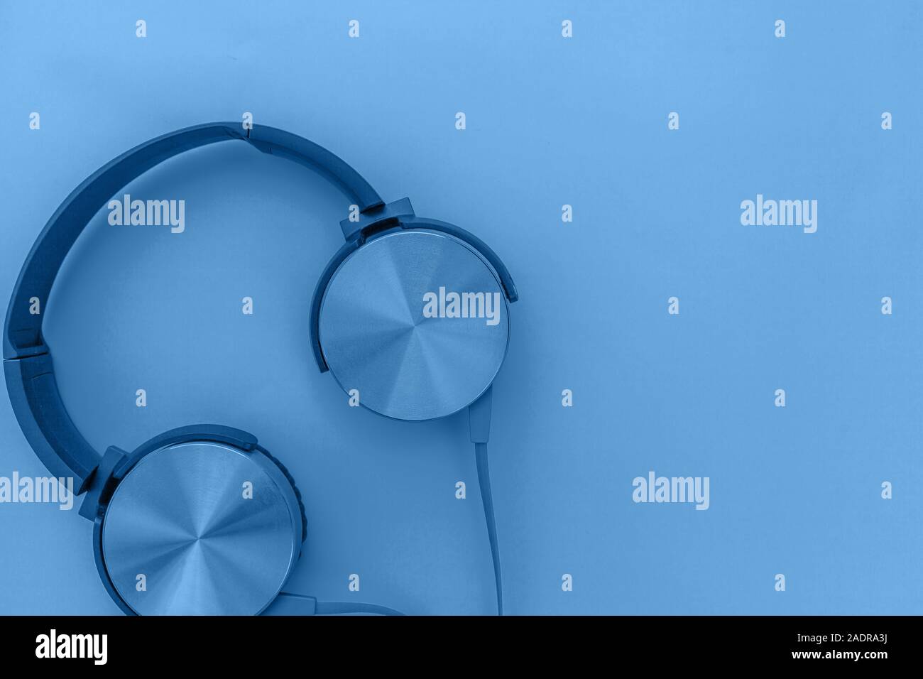 Pantone classic blue 19 4052 hi-res stock photography and images - Alamy