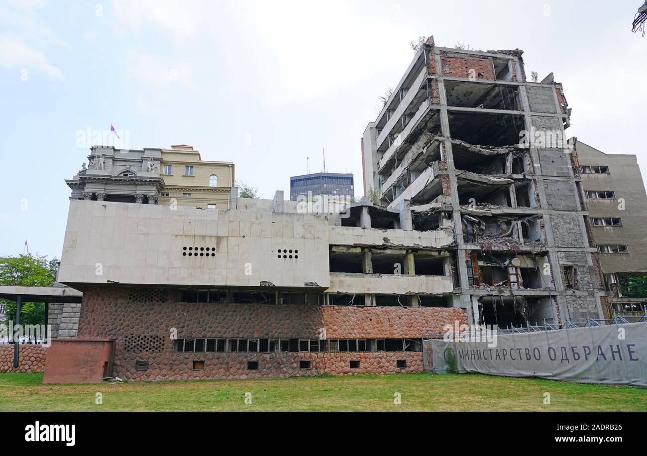 Yugoslav ministry of defence building hi-res stock photography and ...