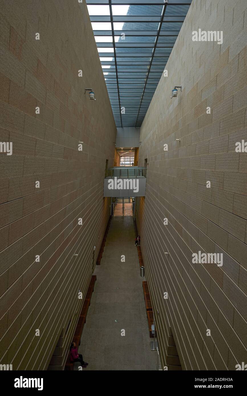 Modern building interior wall design and glass connecting corridor ...