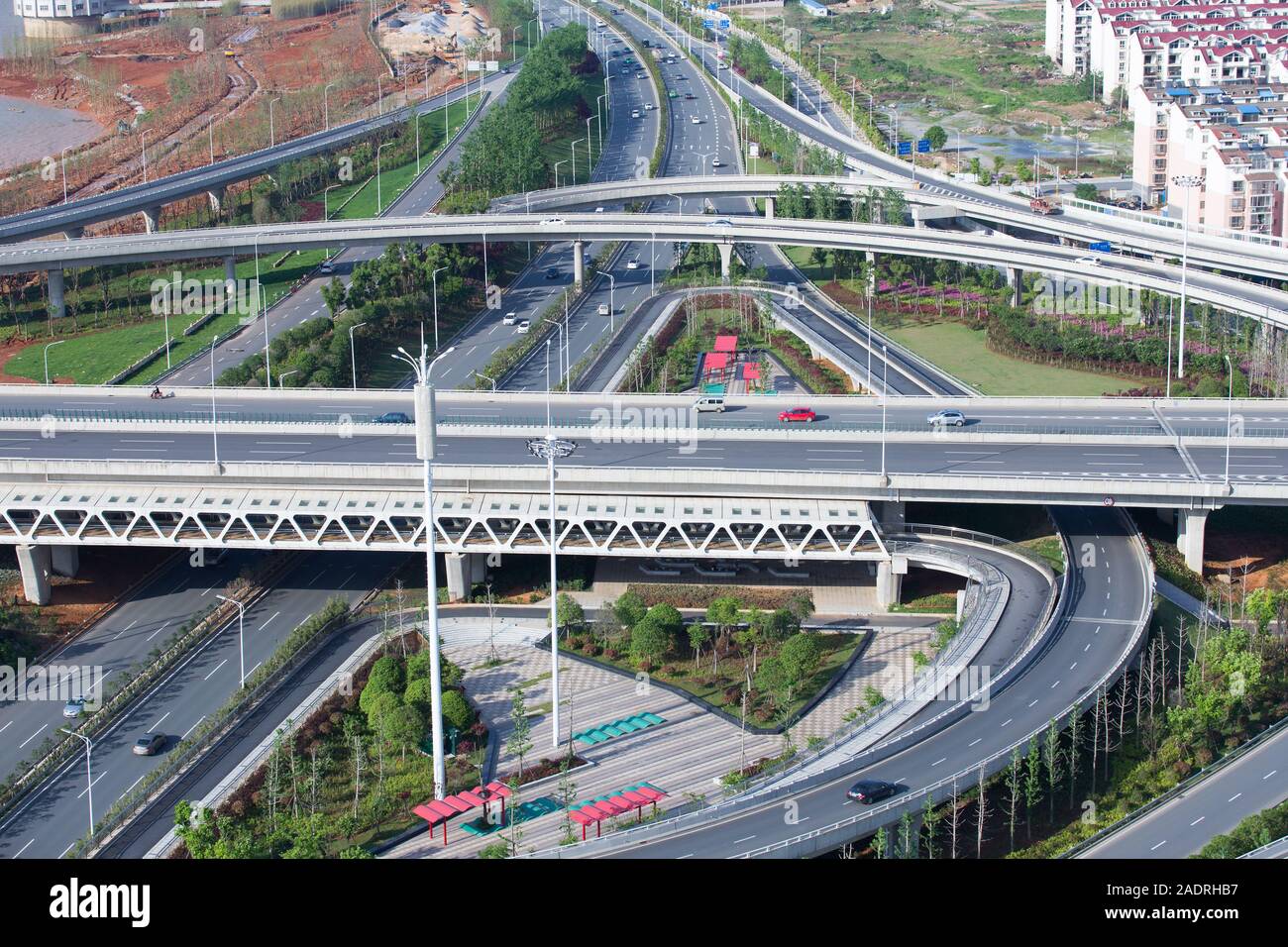 Beautiful interchange overpass city skyline hi-res stock photography ...