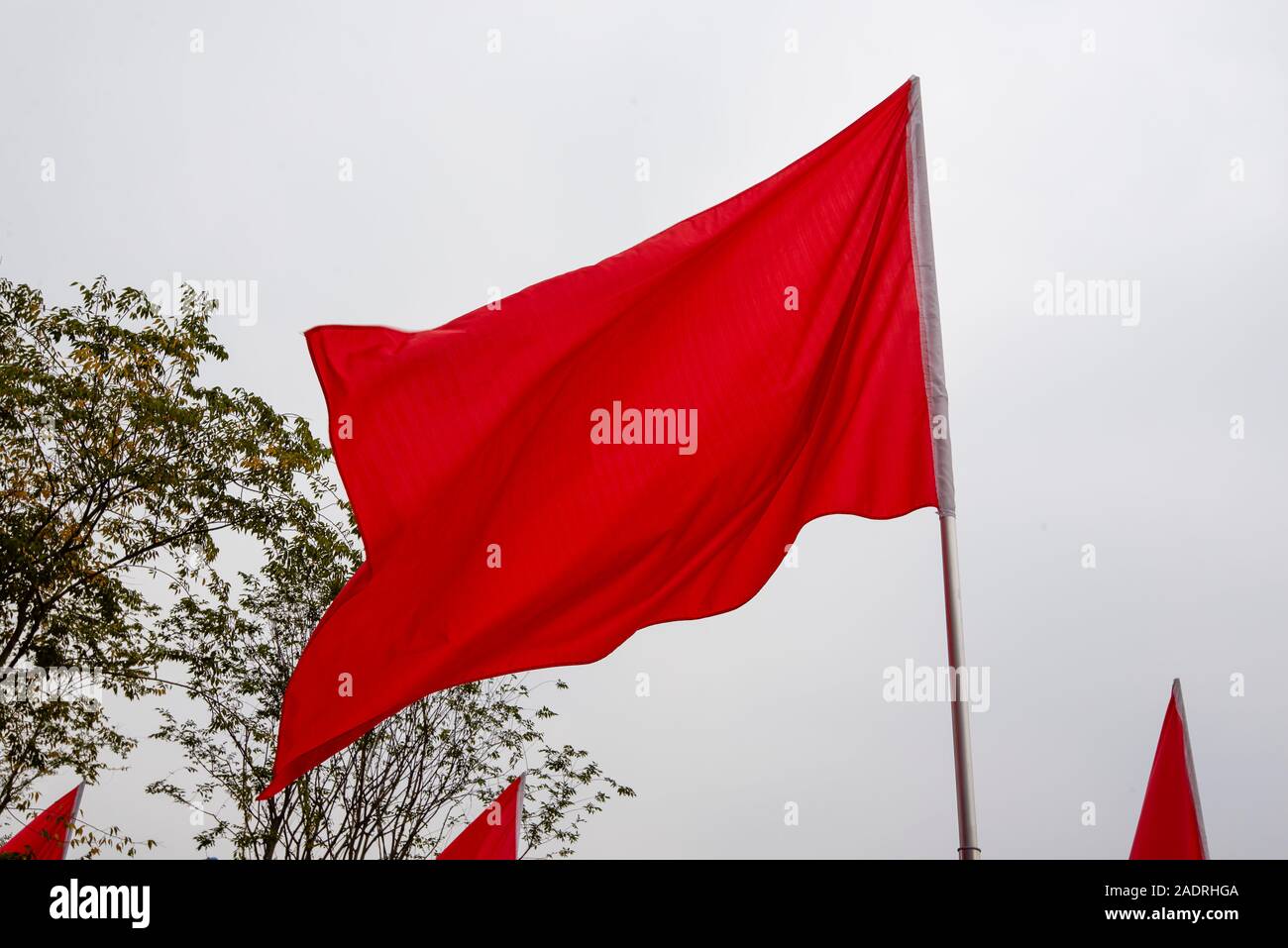 Fluttering blank flag photography hi-res stock photography and images ...
