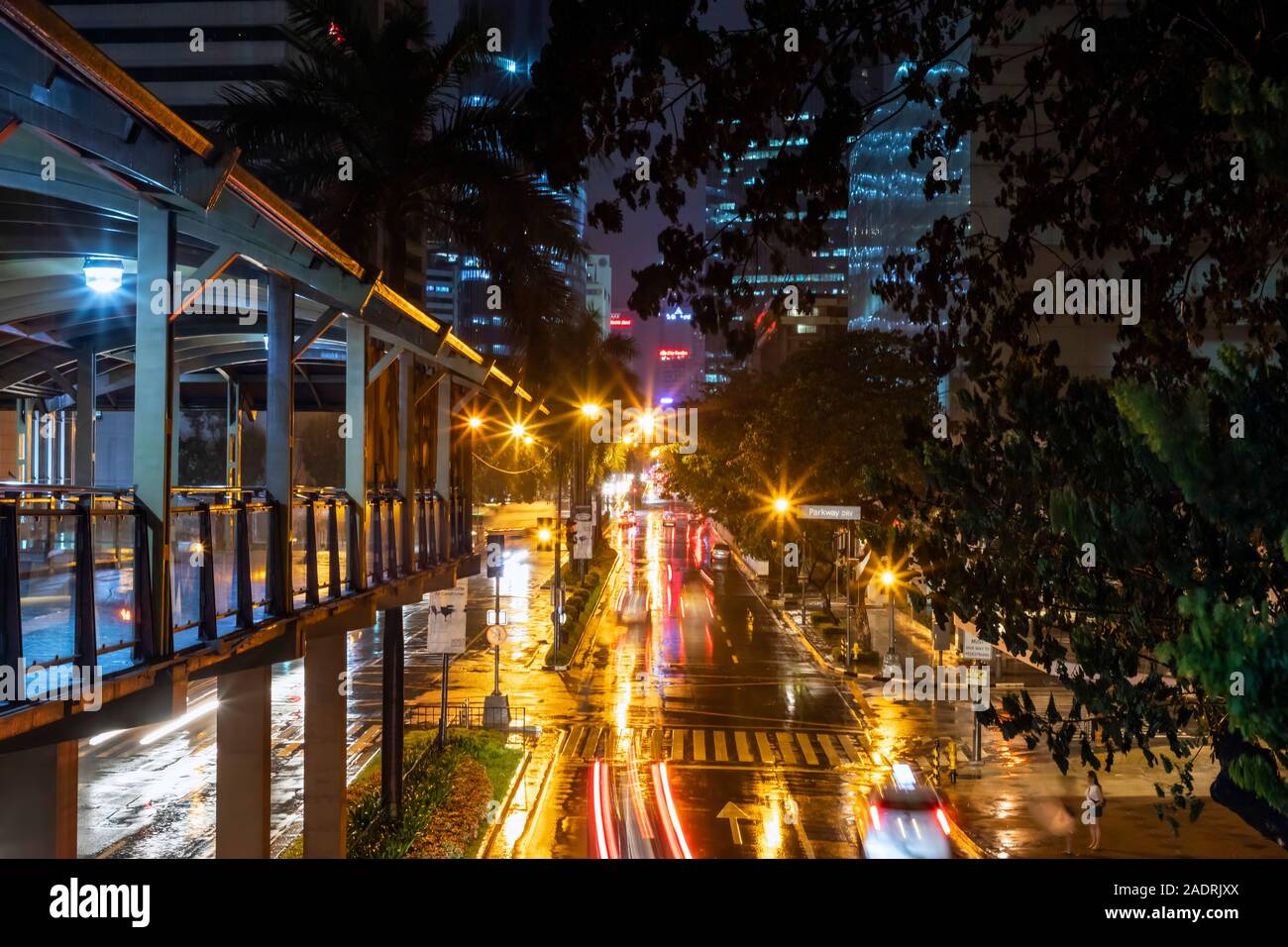Manila street night hi-res stock photography and images - Alamy