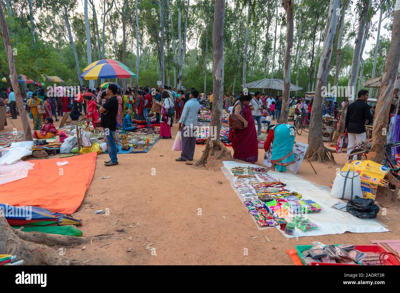 Bolpur handicraft mela hi-res stock photography and images - Alamy