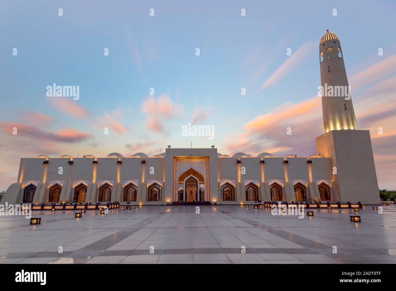 Sunset View Grand mosque Imam Abdul Wahab doha Stock Photo - Alamy