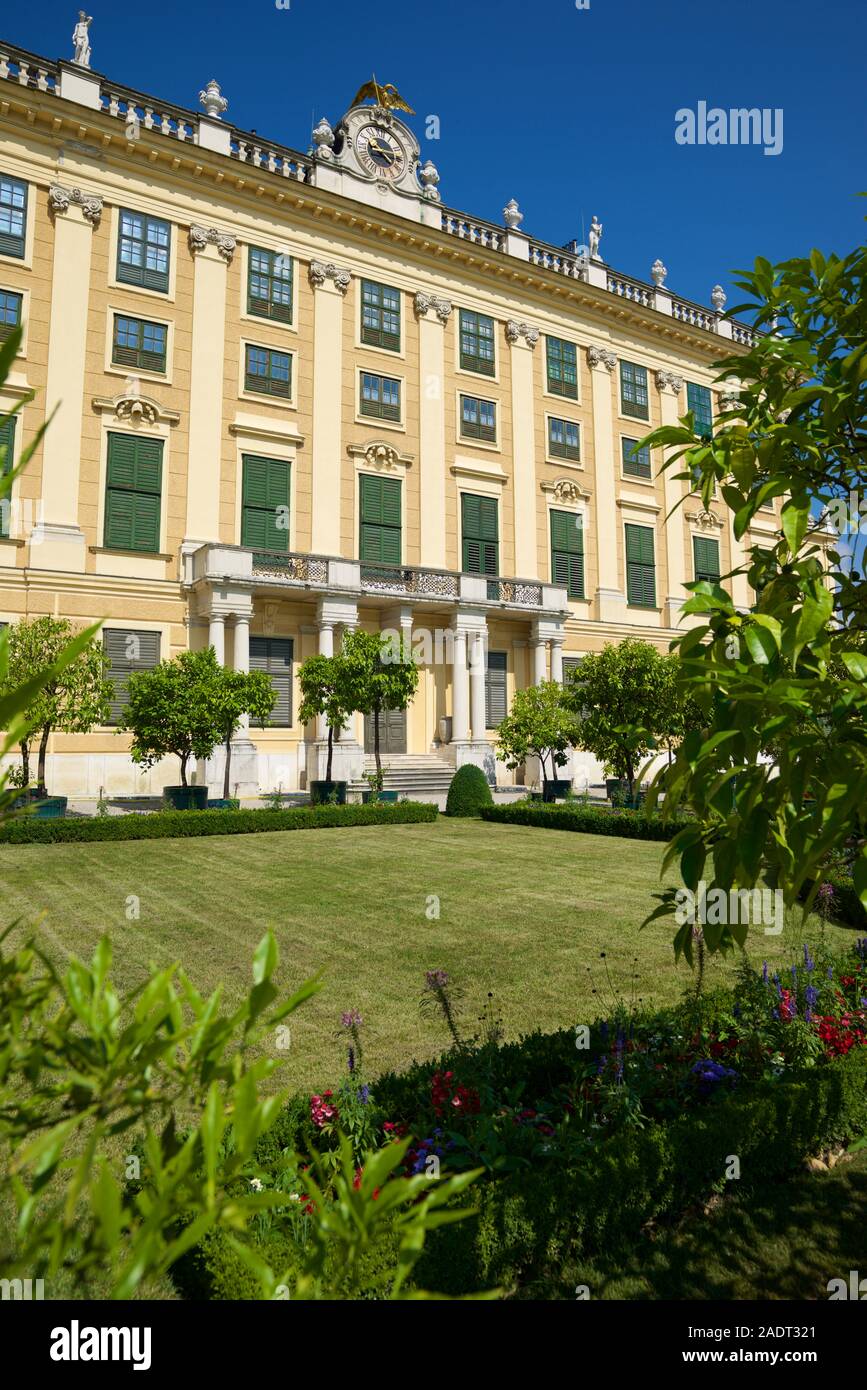 Crown prince garden hi-res stock photography and images - Alamy