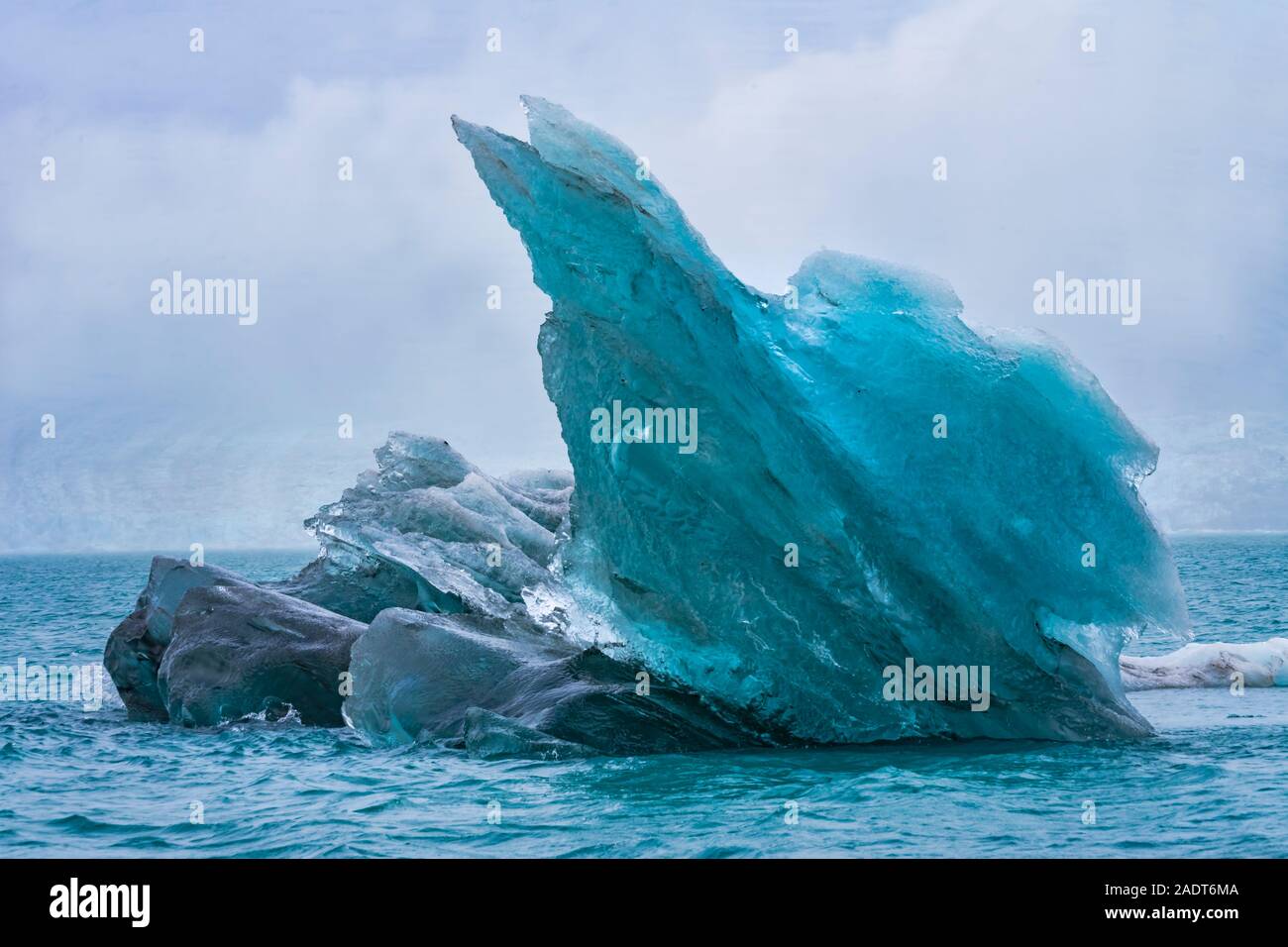 Blue Large Iceberg Diamond Beach Jokulsarlon Glacier Lagoon Vatnajokull ...