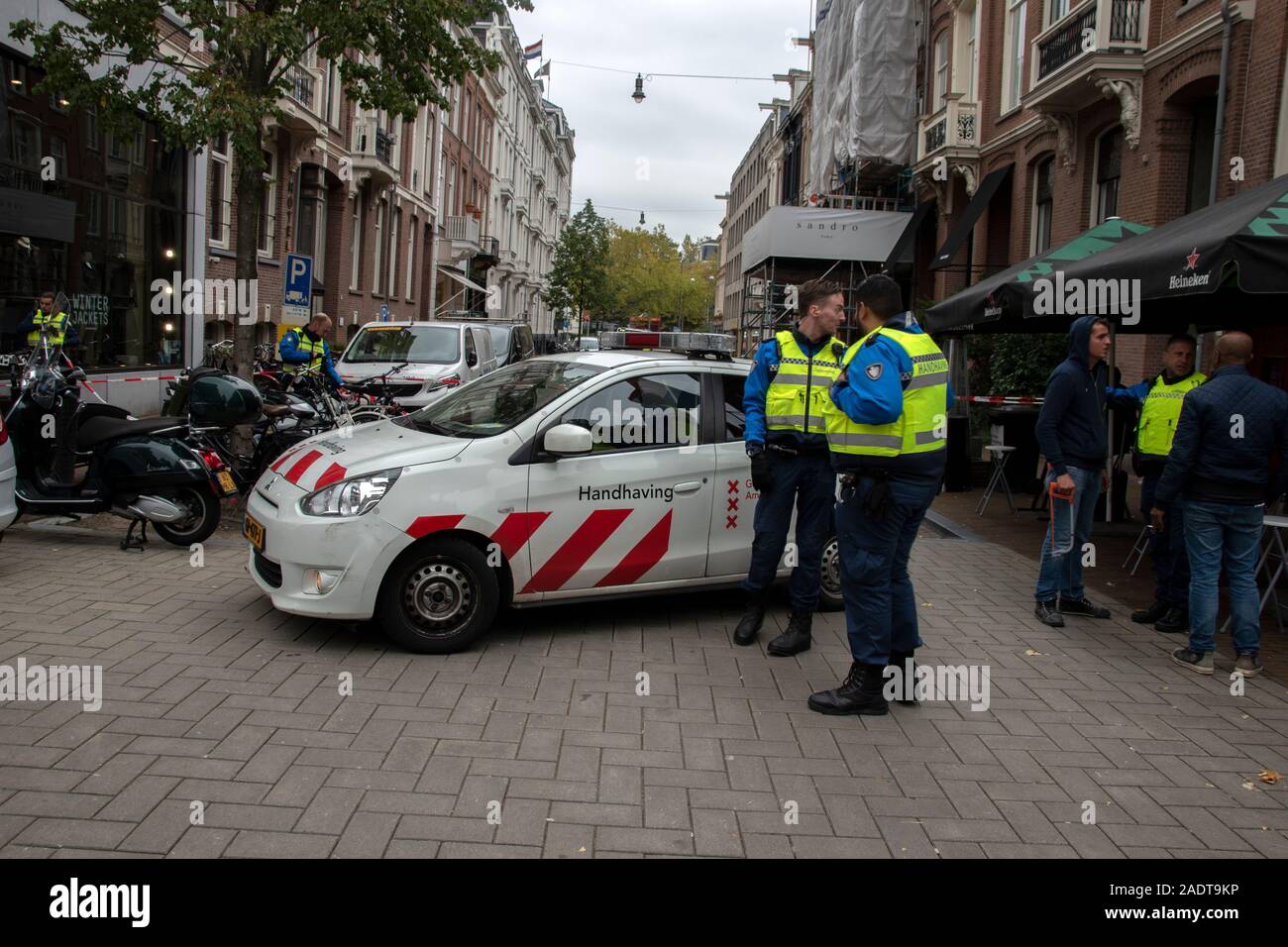 Home icon logo hi-res stock photography and images - Alamy