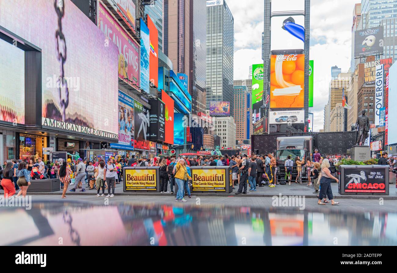 Times square manhattan map hi-res stock photography and images - Alamy