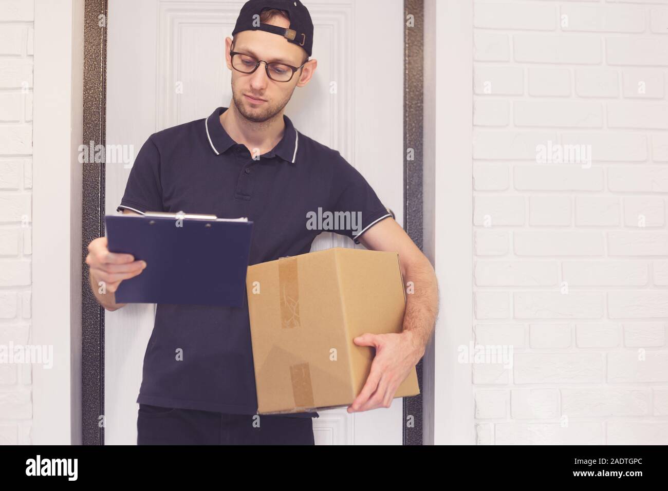 Parcel documents hi-res stock photography and images - Alamy