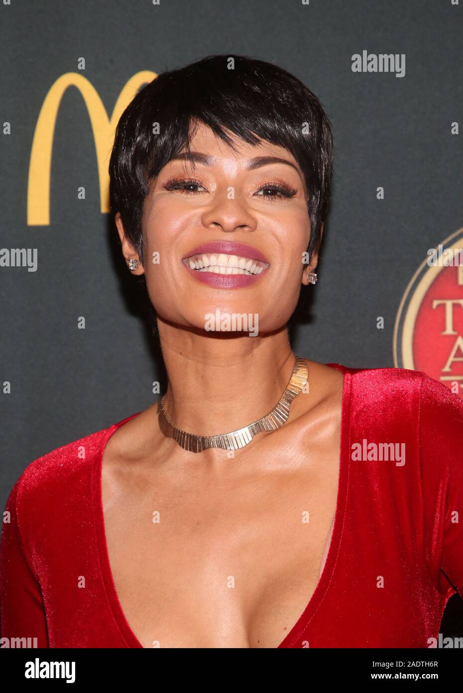 Outler hi-res stock photography and images - Alamy