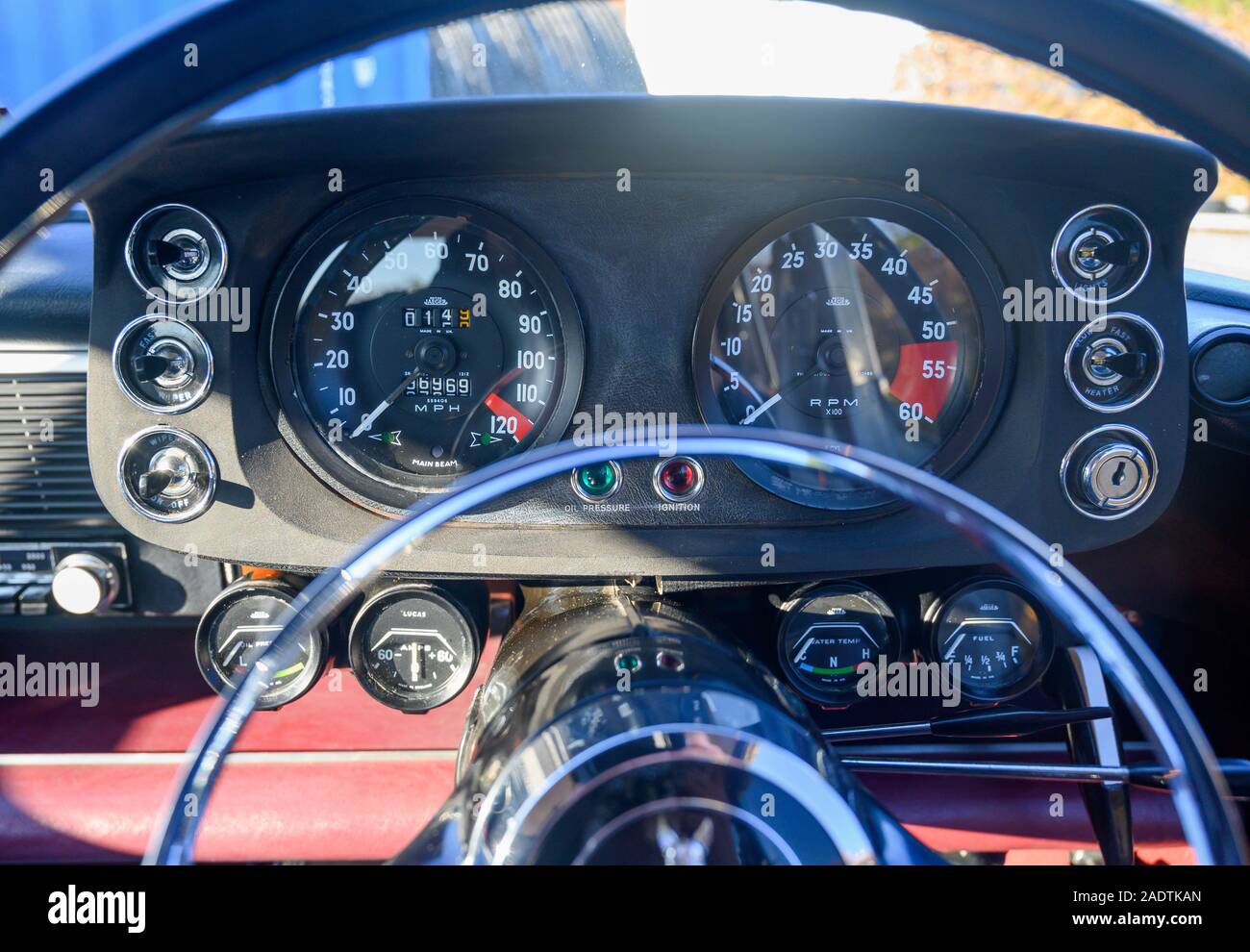 1970 Rover P5B Coupe, classic British luxury car with a V8 engine Stock ...