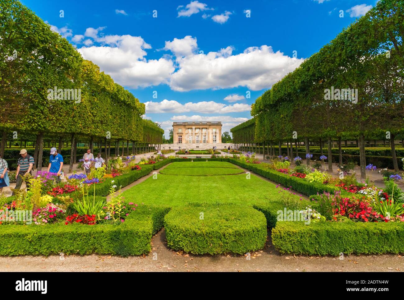 Beautiful Gardens At The Palace Of Versailles Palace Of Versailles