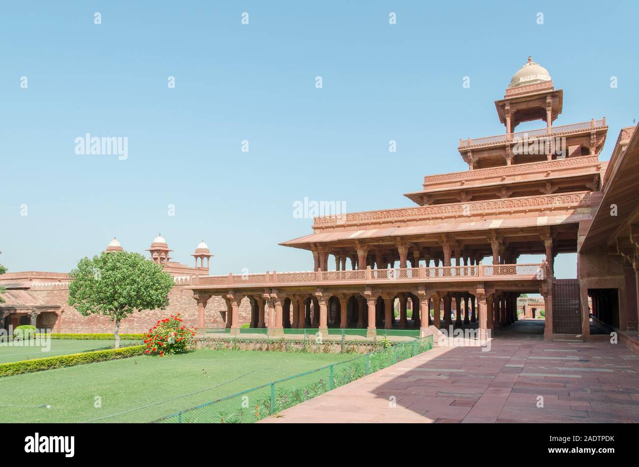 Panch Mahal Palace West facade in Fatehpur Sikri old city (Agra, India ...