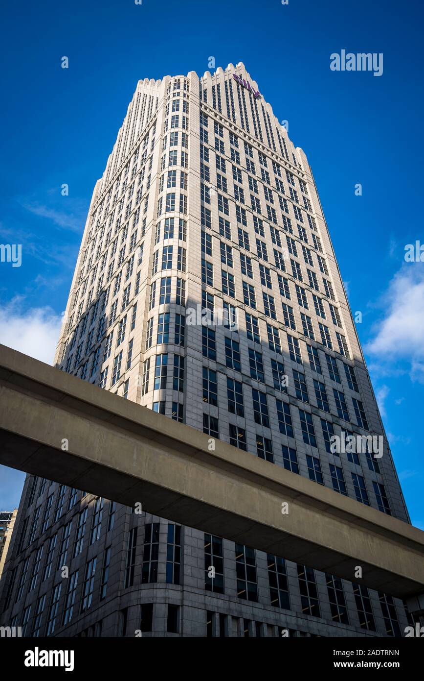 Class a skyscraper hi-res stock photography and images - Alamy