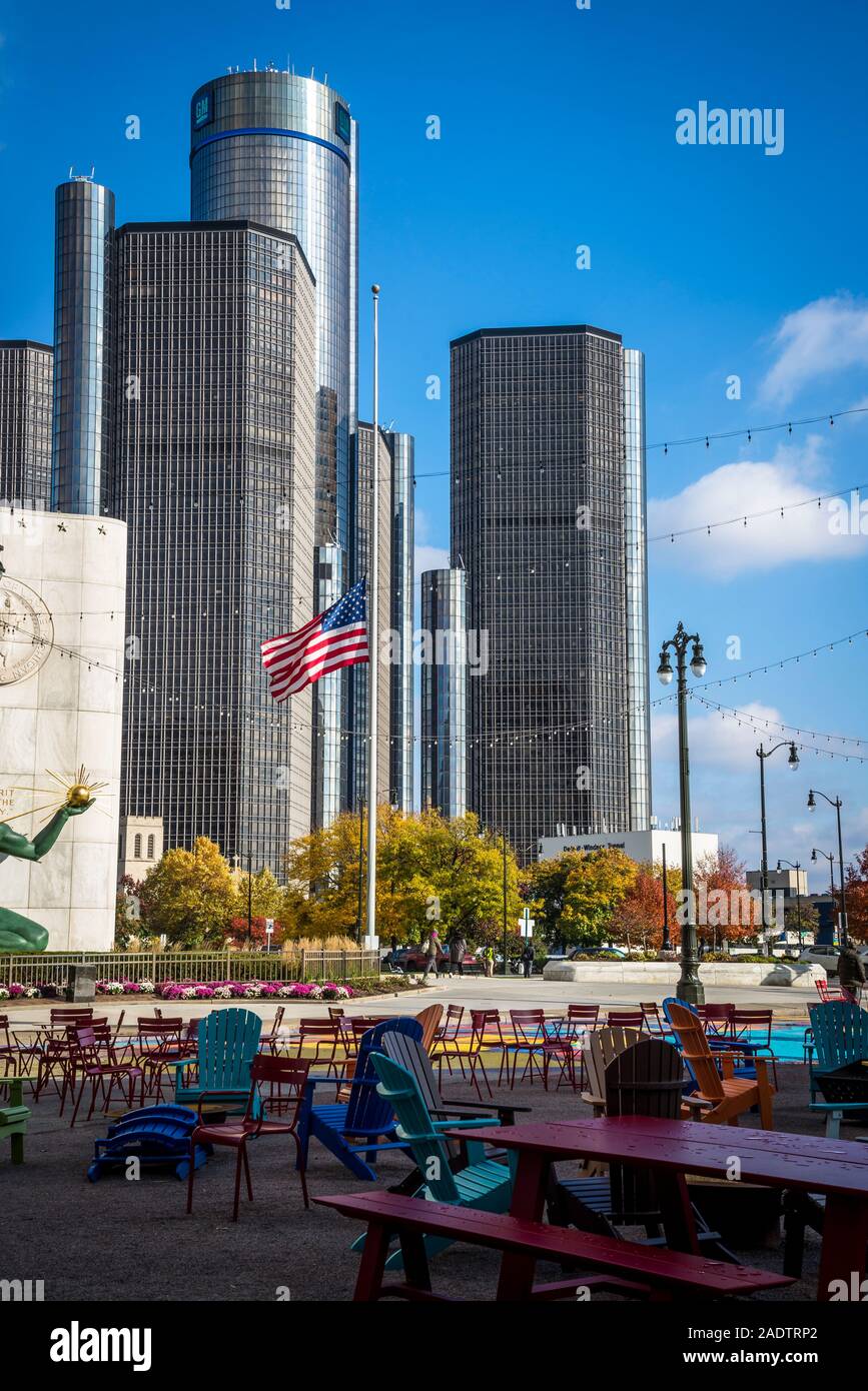 GM Renaissance Center, a group of seven interconnected skyscrapers on ...