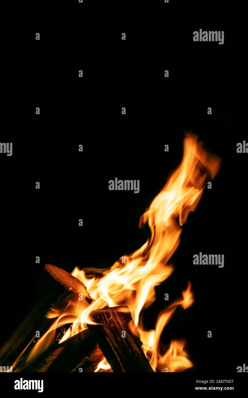 Campfire log hi-res stock photography and images - Alamy