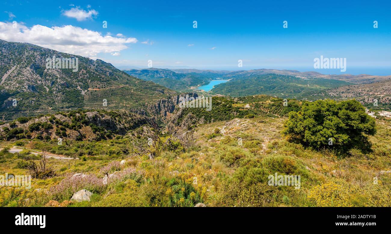 Cretan mountain landscape with Aposelemi reservoir, Crete, Greece Stock ...