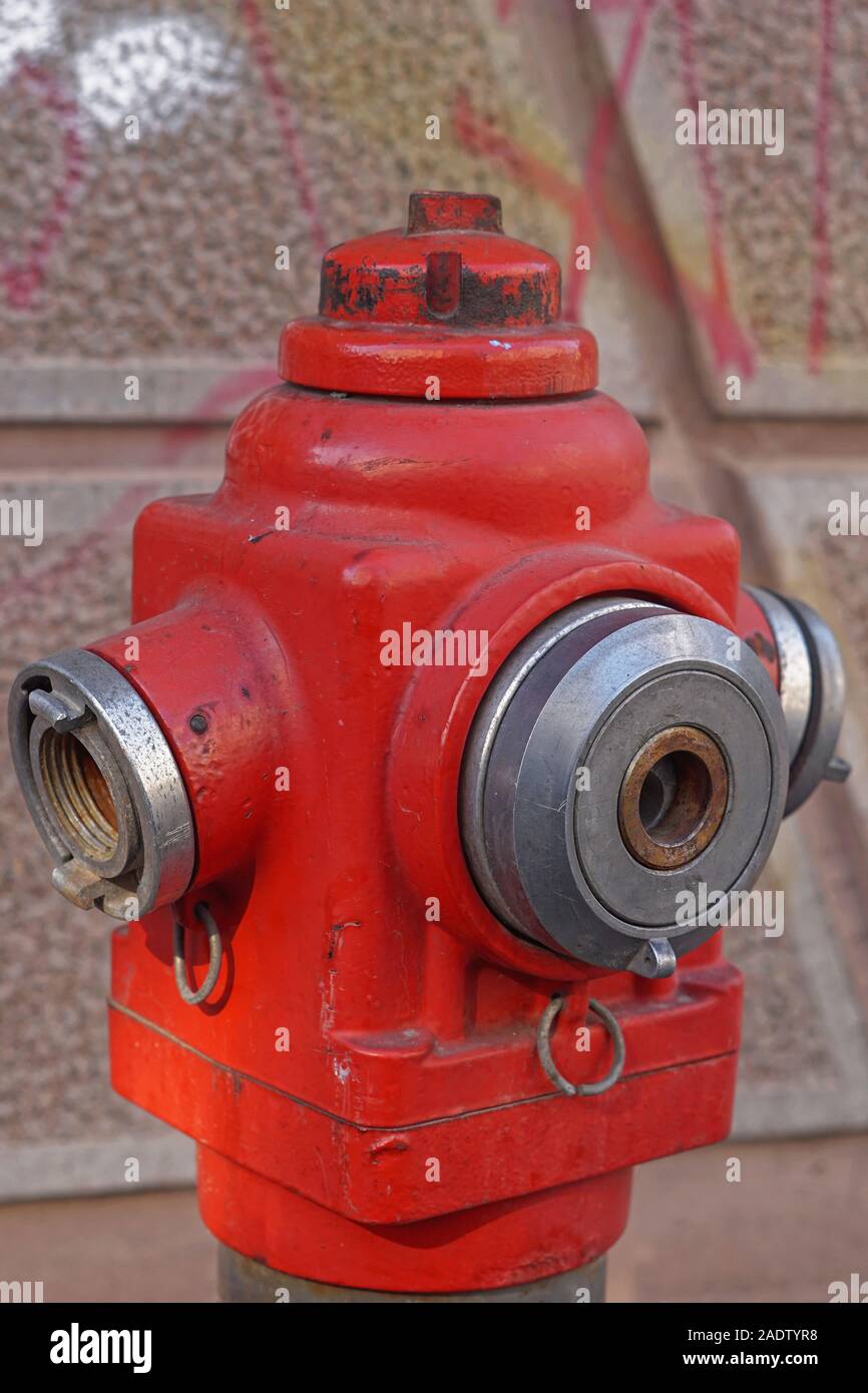 Hydrant with water valve hi-res stock photography and images - Alamy