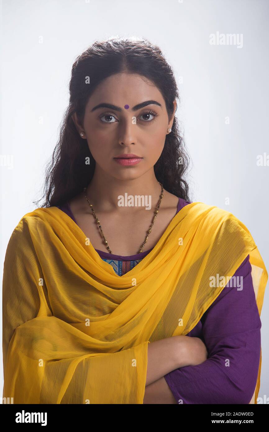 Portrait of a single woman Stock Photo - Alamy