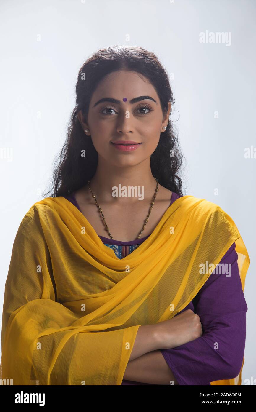 Portrait of a happy single woman Stock Photo - Alamy