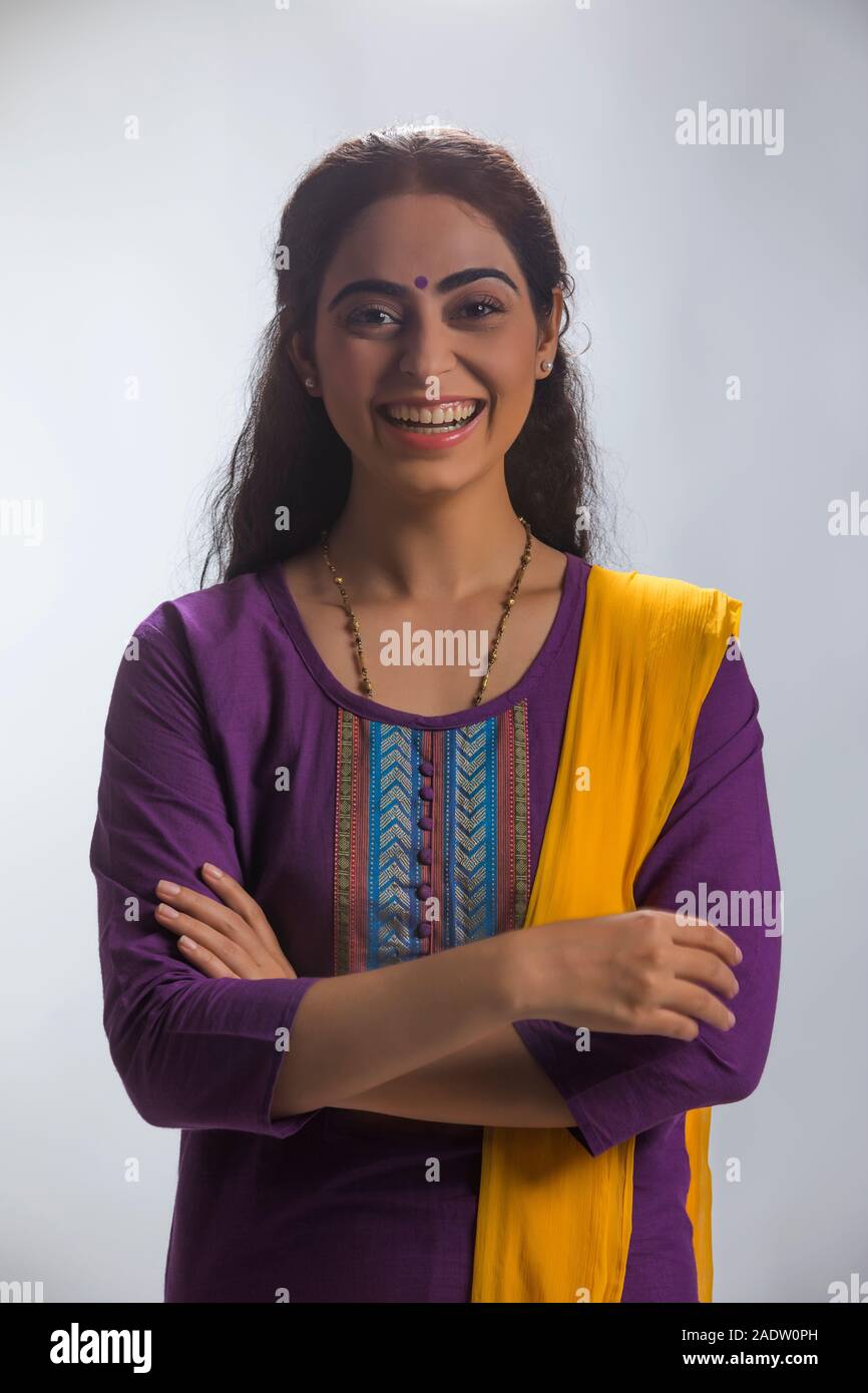 Portrait of a happy single woman Stock Photo - Alamy