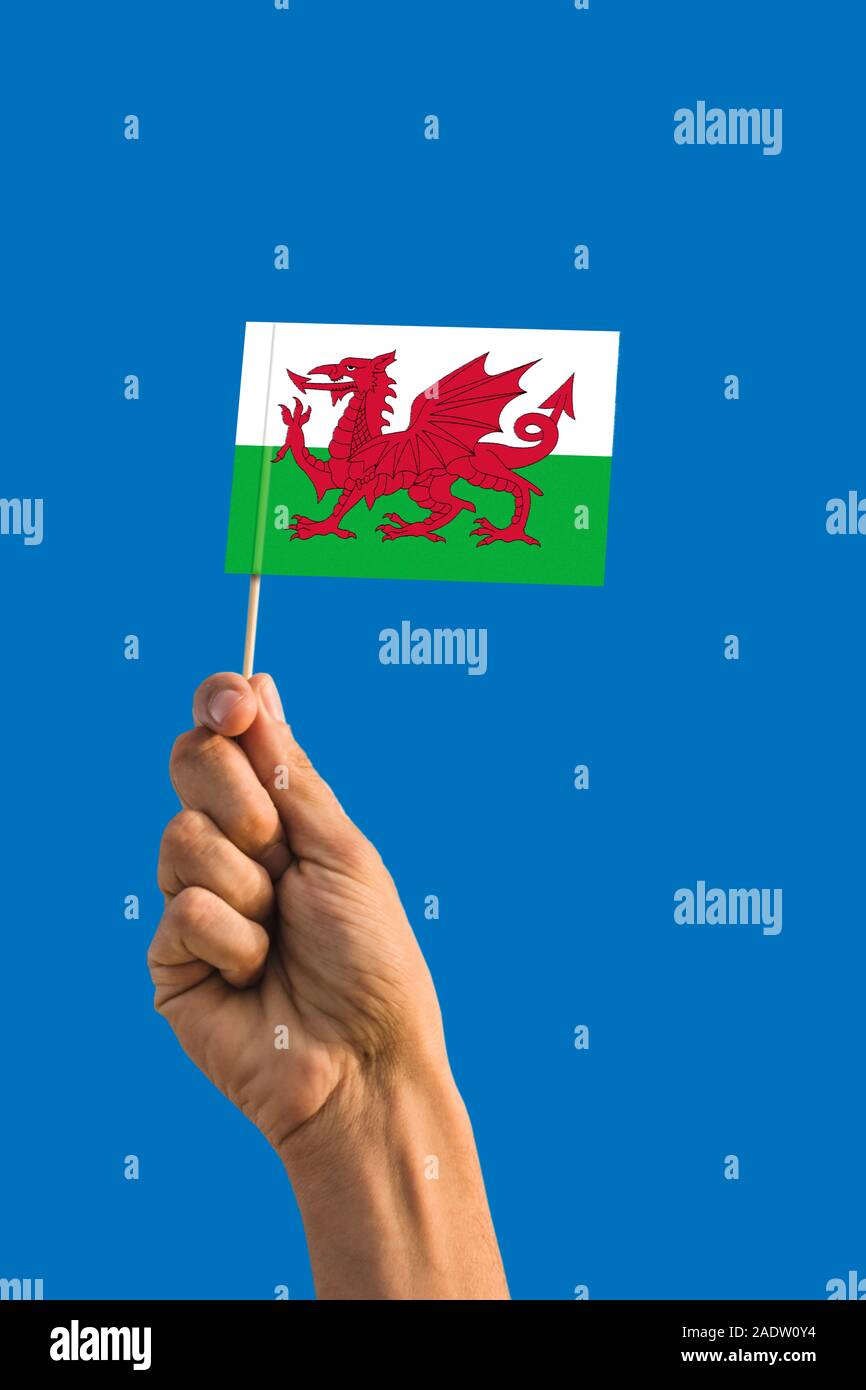 Welsh paper flag hi-res stock photography and images - Alamy