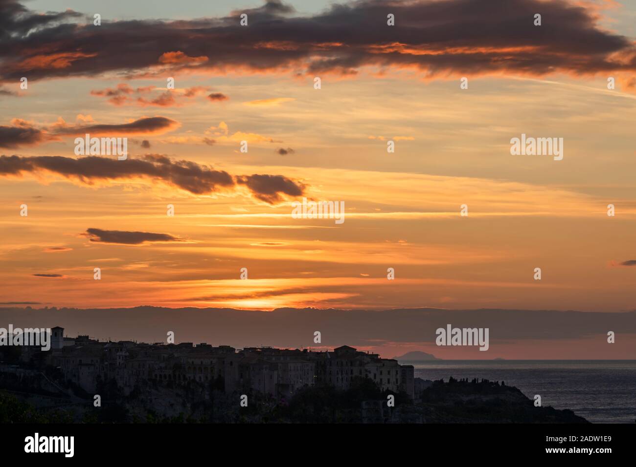 Sun Just Above The Horizon High Resolution Stock Photography and Images ...