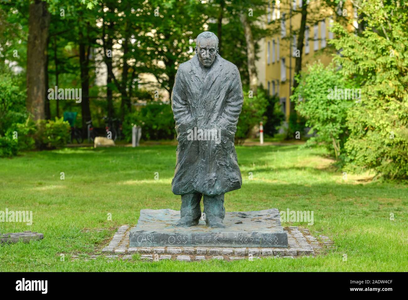 Denkmal Carl von Ossietzky, Ossietzkystraße, Pankow, Berlin ...