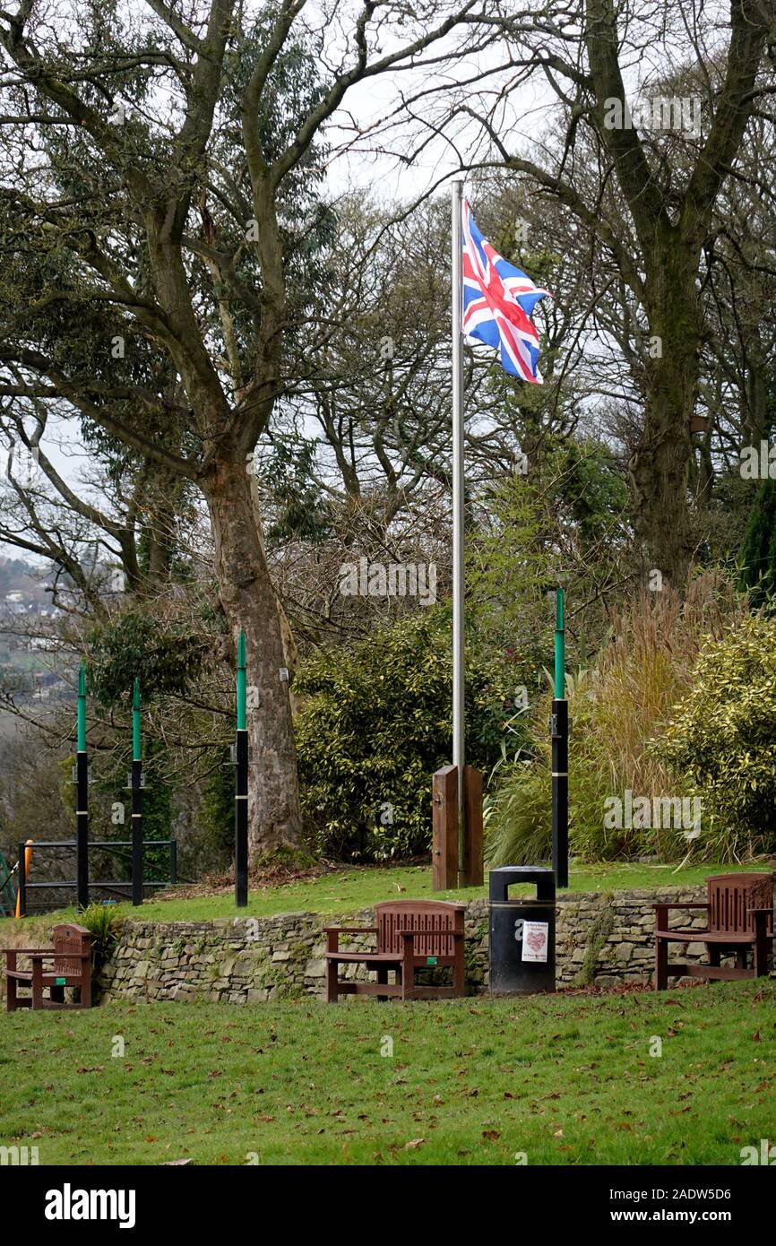 The Union flag flies in High Lea Park in New Mills, Derbyshire Stock ...
