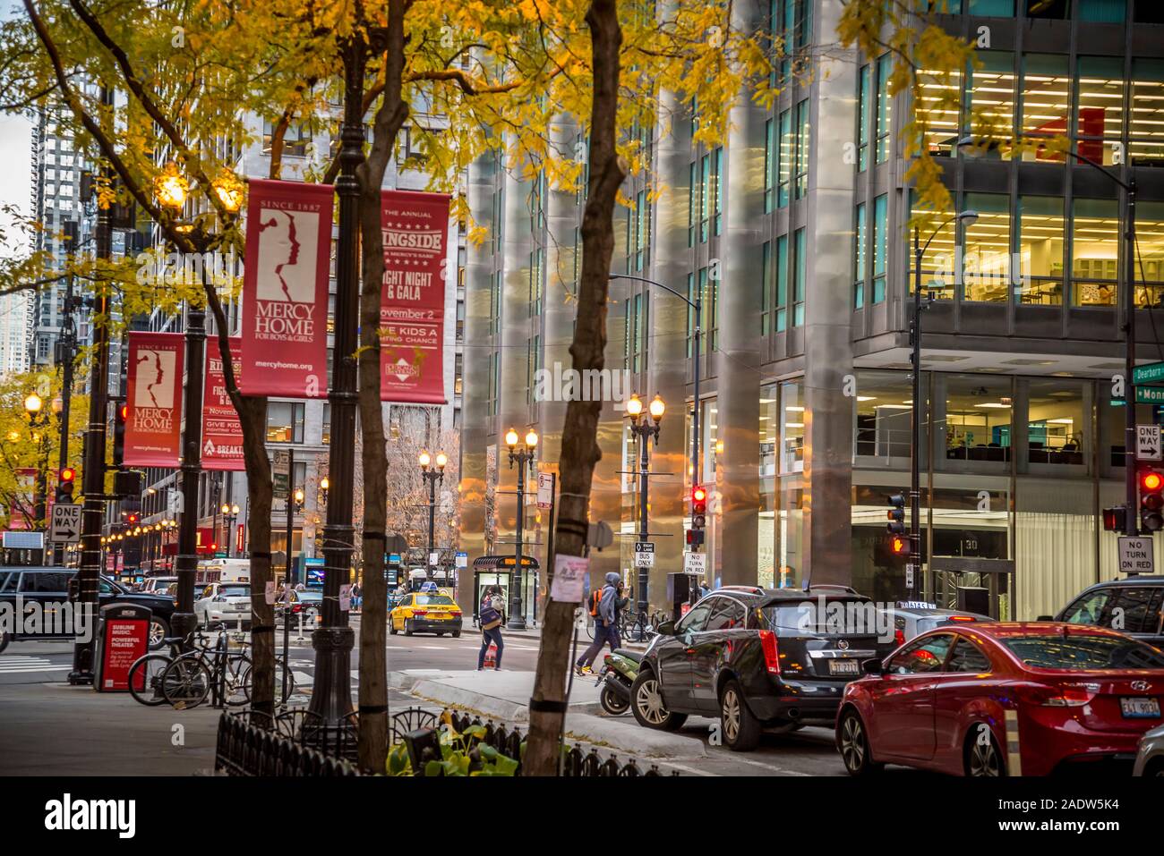 Chicago north dearborn street hi-res stock photography and images - Alamy