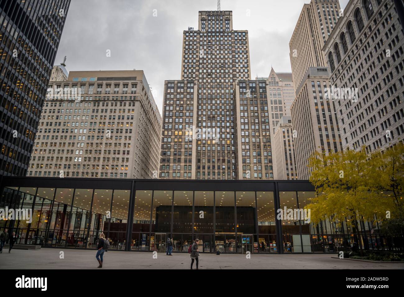 U.S. Post Office Loop Station building designed by Ludwig Mies van der ...