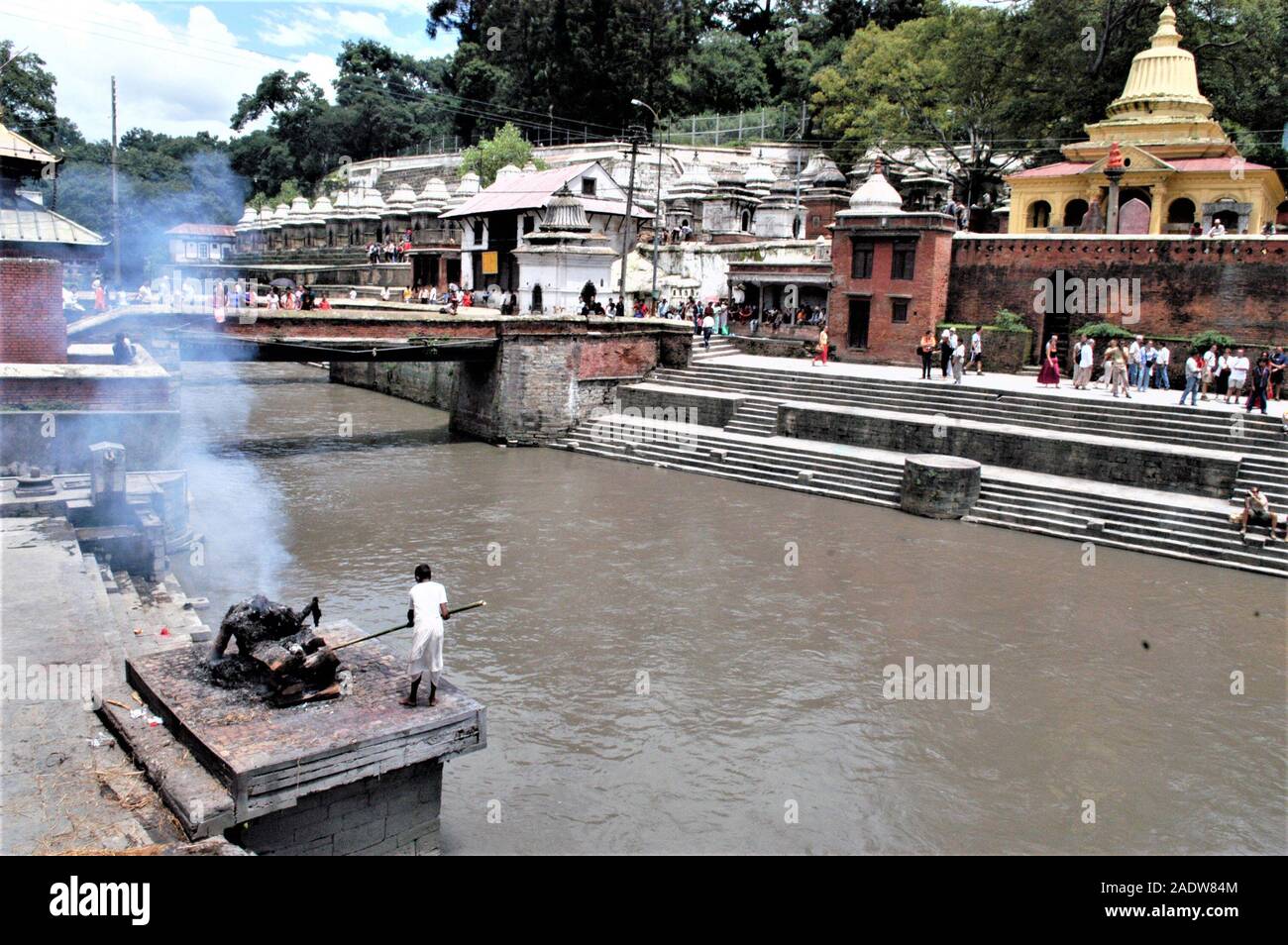 FINAL ACT OF A CREMATION OF A HUMAN BODY ON THE SACRED RIVER Stock ...