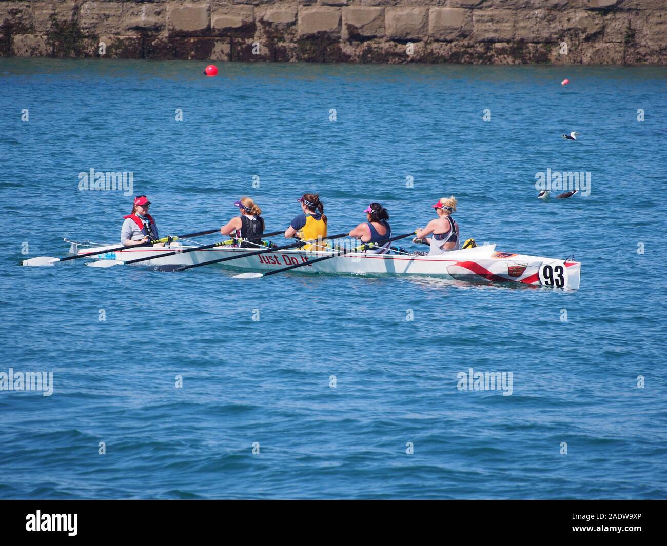 Female rowing team hi-res stock photography and images - Alamy
