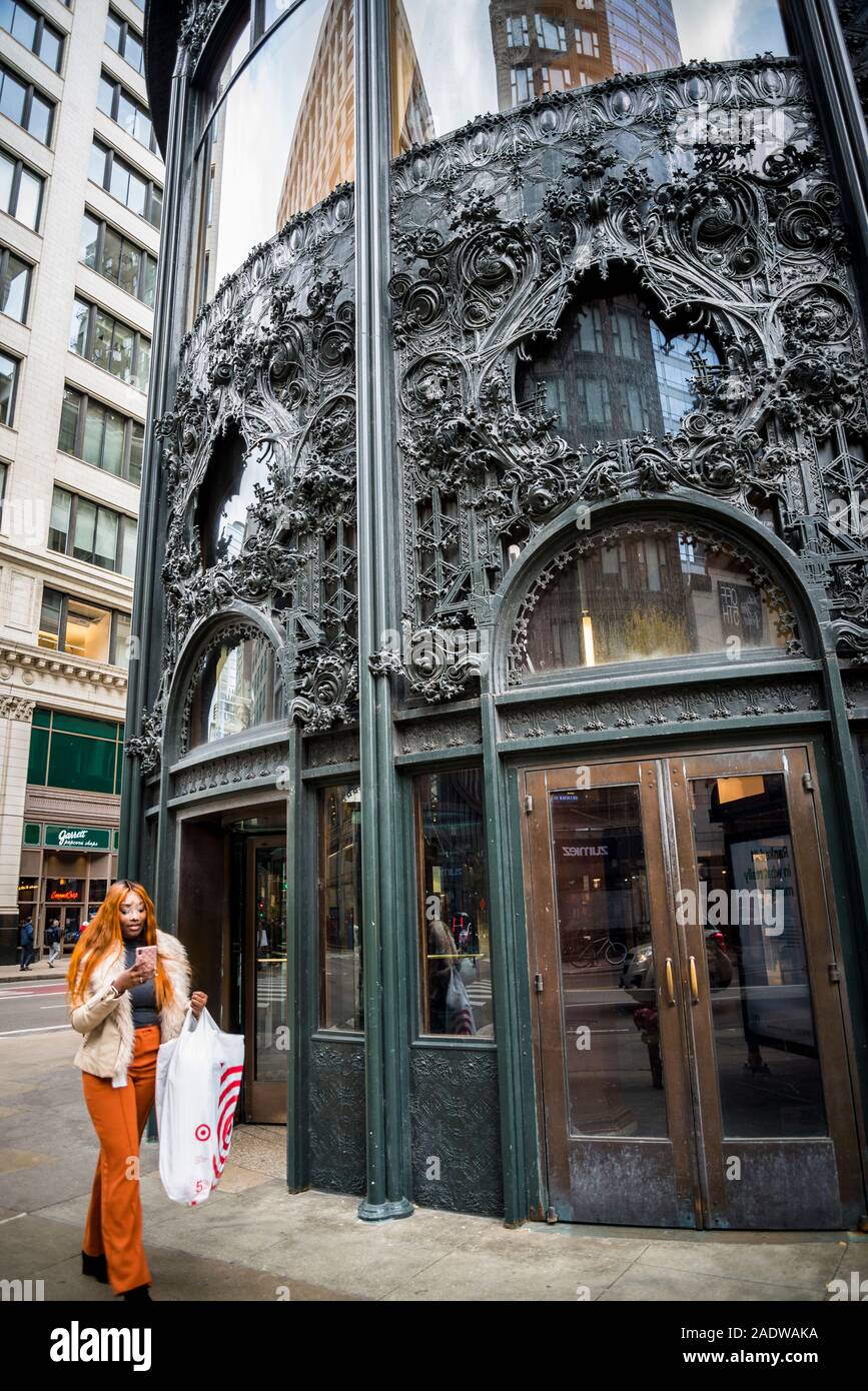 The Sullivan Center, formerly known as the Carson, Pirie, Scott and ...