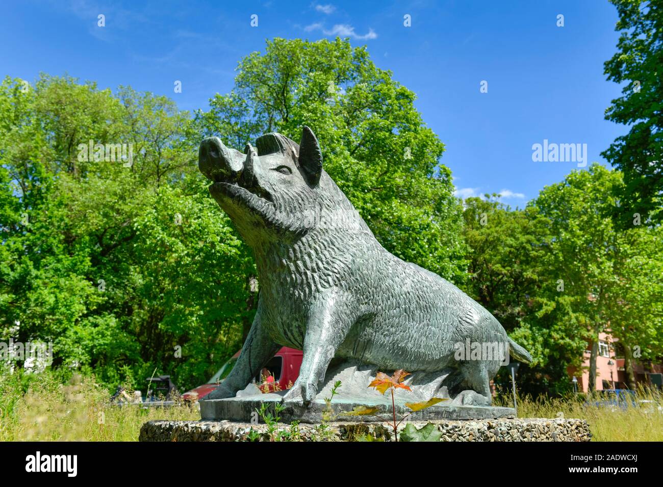 Bronzeplastik "Wilder Eber" von Paul Gruson, Platz am Wilden Eber ...