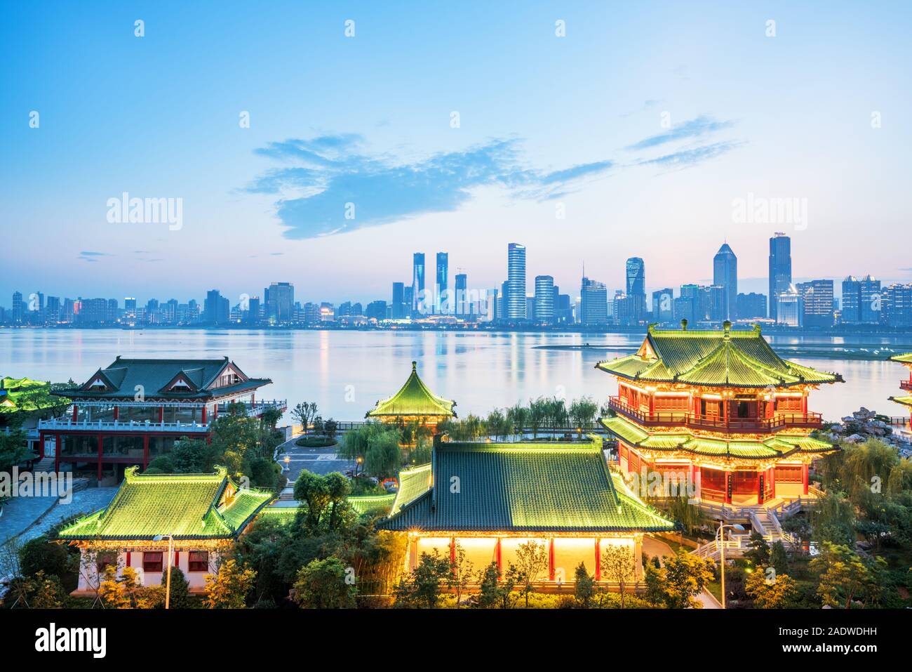 Tengwang pavilion hi-res stock photography and images - Alamy