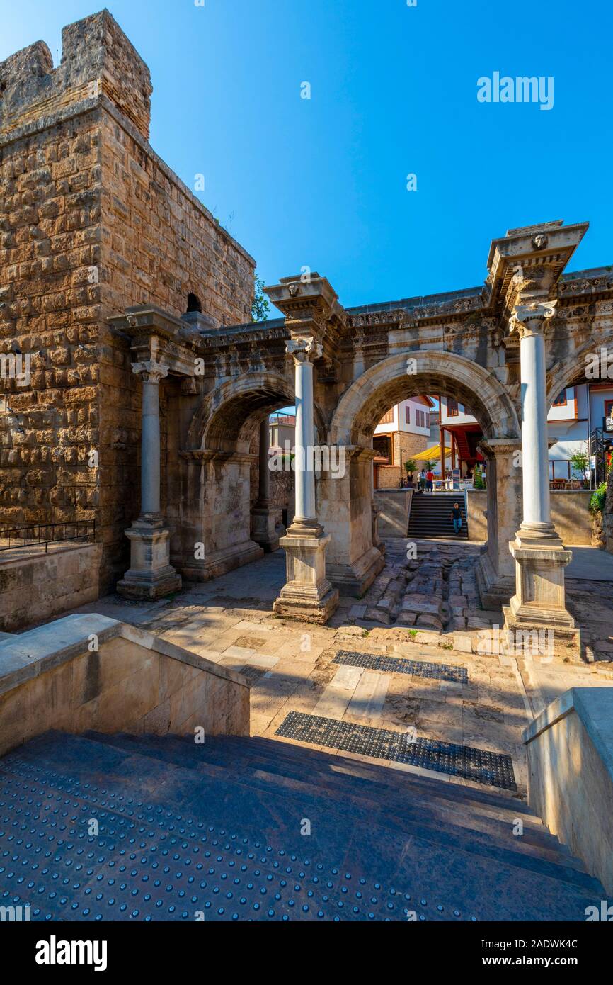 Asia turkey antalya hadrians gate hi-res stock photography and images ...