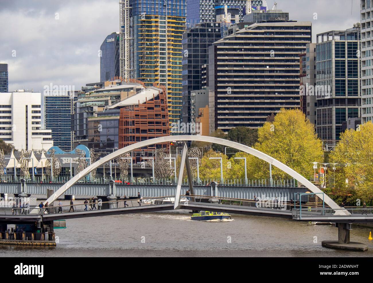 Evan Walker Bridge pedestrian bridge footbridge crossing the Yarra ...