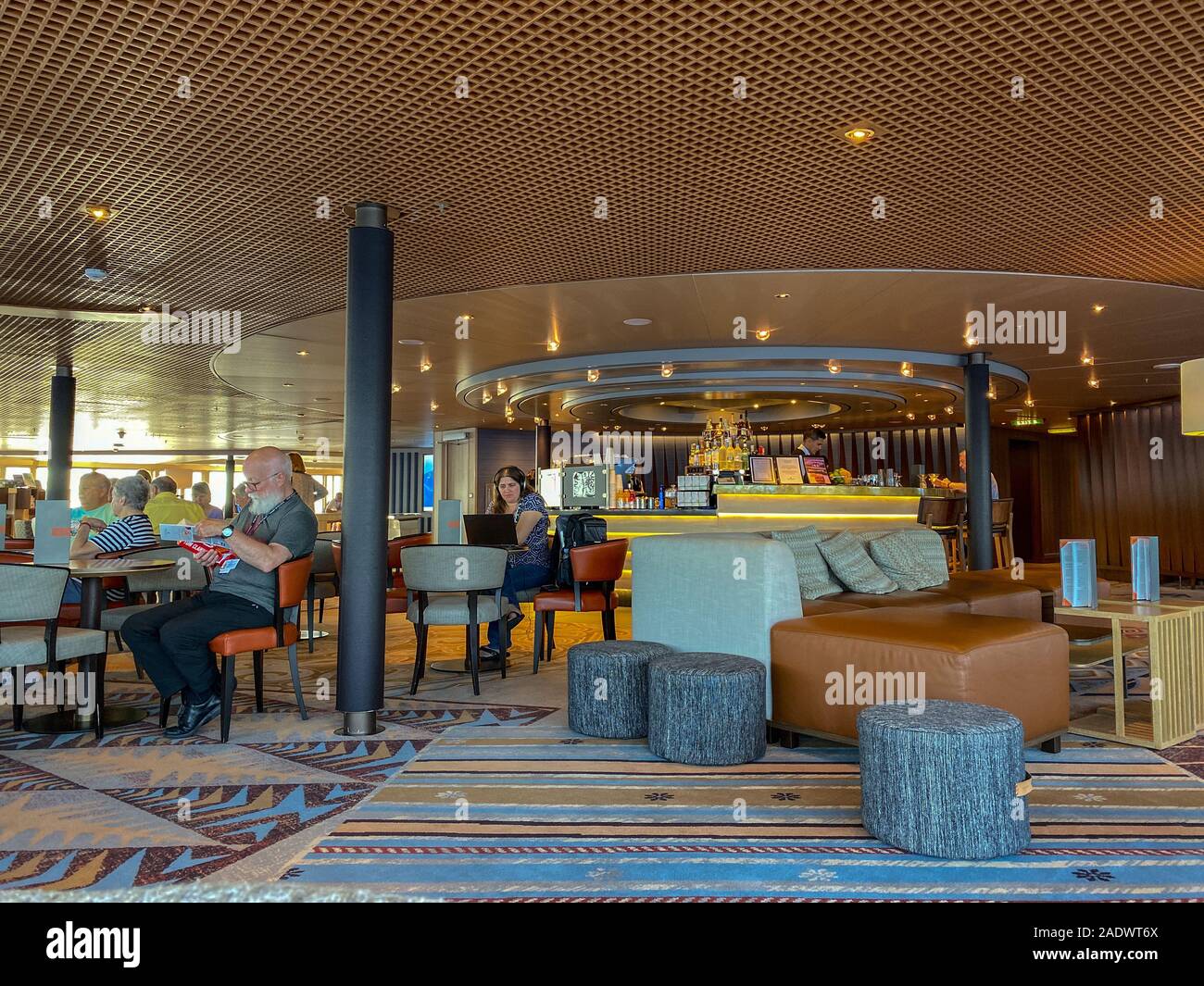 Read seating hi-res stock photography and images - Alamy
