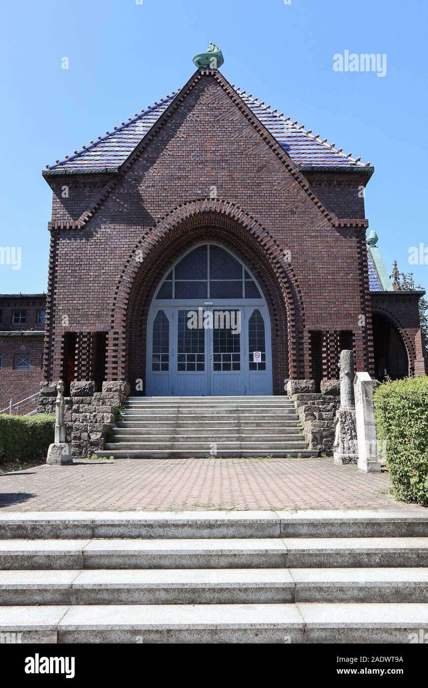 Krematorium building hi-res stock photography and images - Alamy