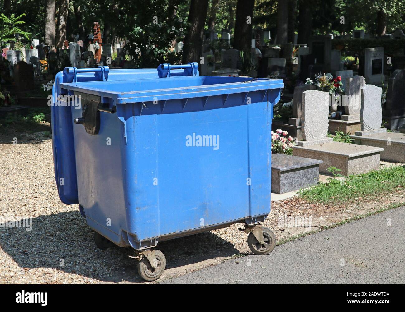 Garbage can in the public cemetery Stock Photo - Alamy