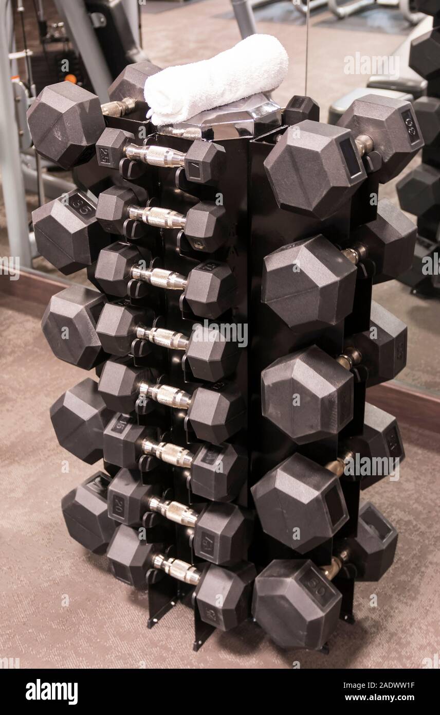 Gym towel rack hi-res stock photography and images - Alamy
