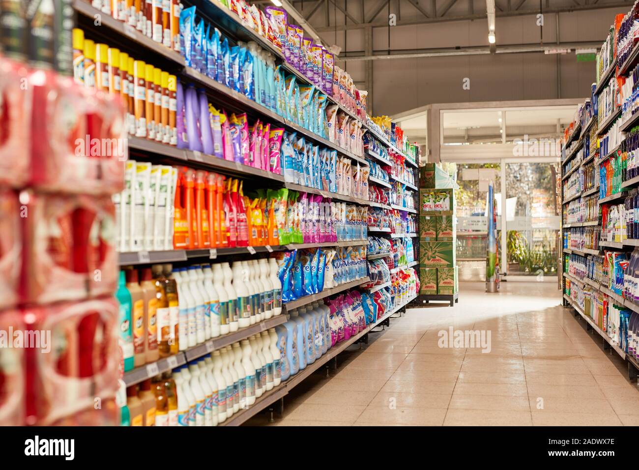 Grocery store detergent hi-res stock photography and images - Alamy