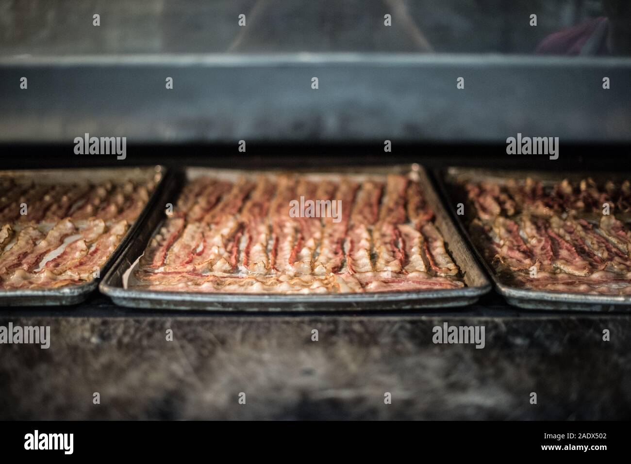 Restaurant bacon hi-res stock photography and images - Alamy
