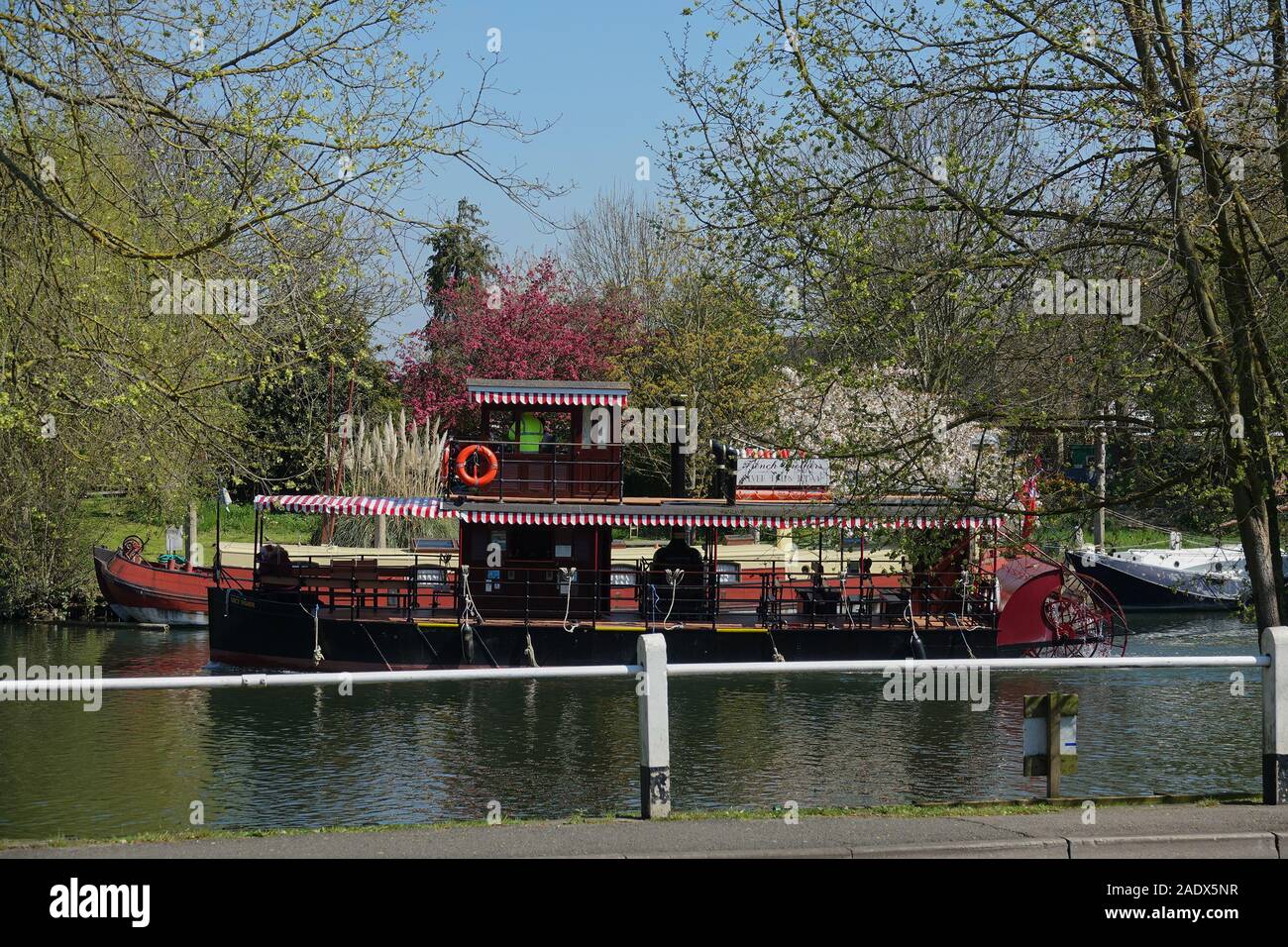 Replica Victorian Paddle Steamer Stock Photo - Alamy