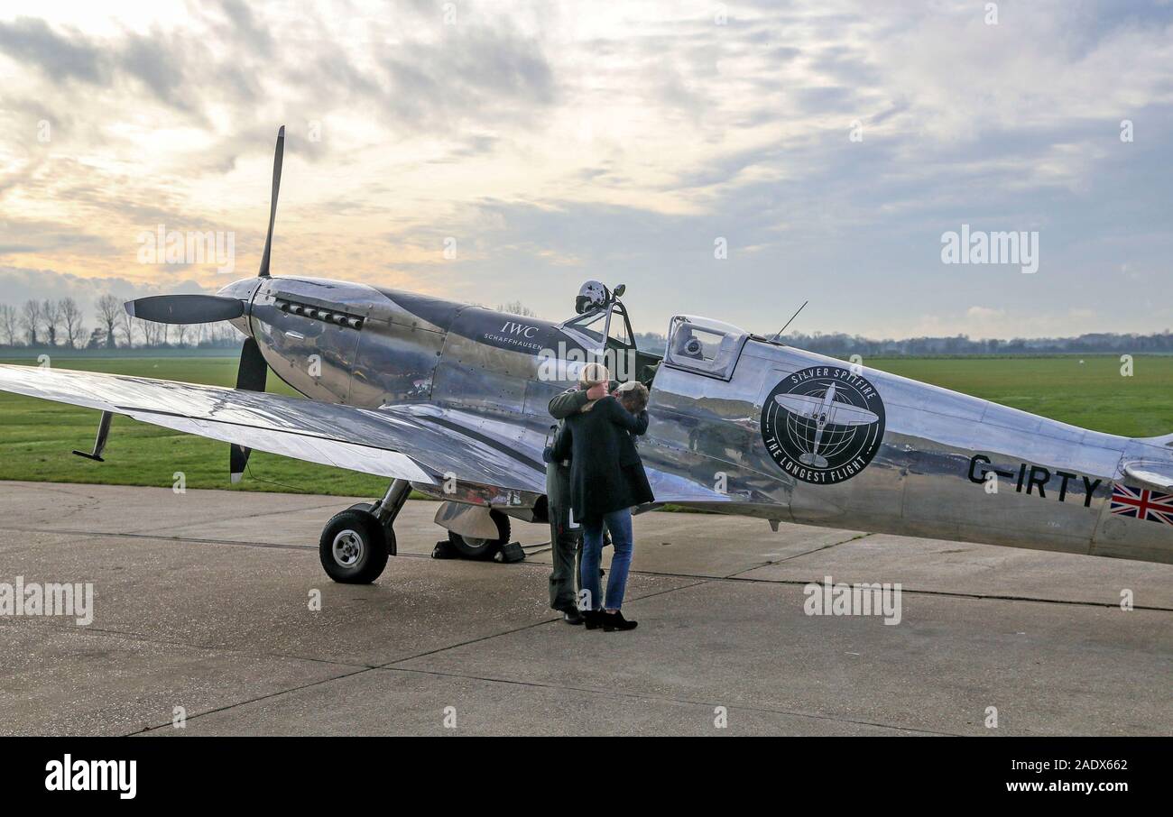 Successfully circumnavigating globe hi-res stock photography and images ...