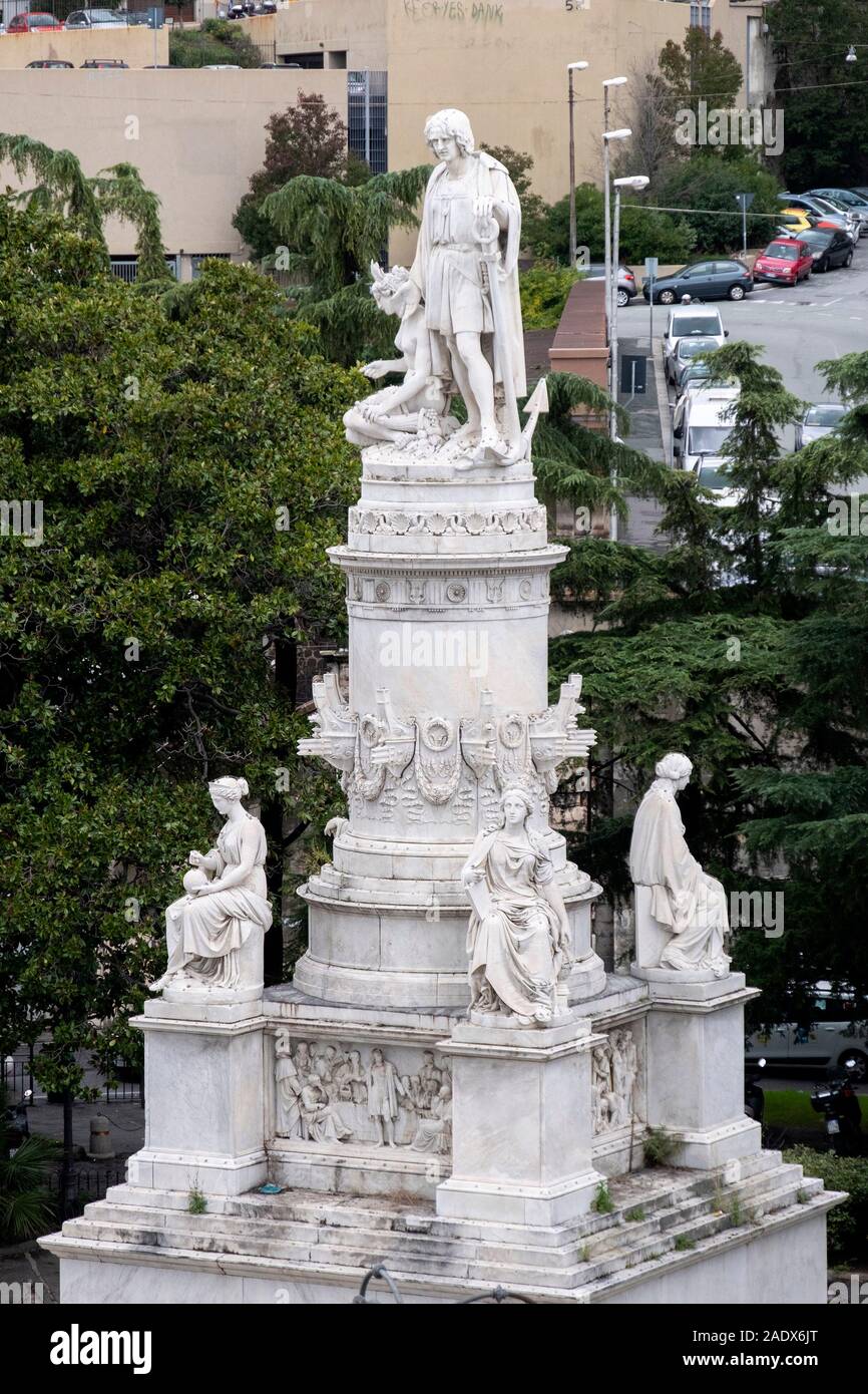 Monumento a christopher columbus hi-res stock photography and images ...