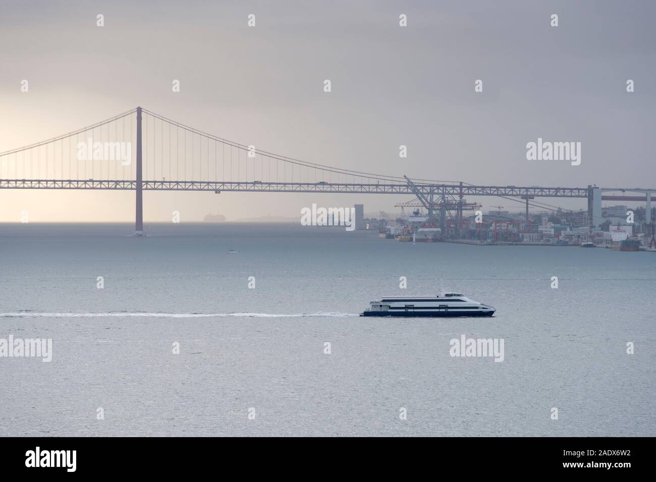 Ferryboat ferry boat ferries hi-res stock photography and images - Alamy