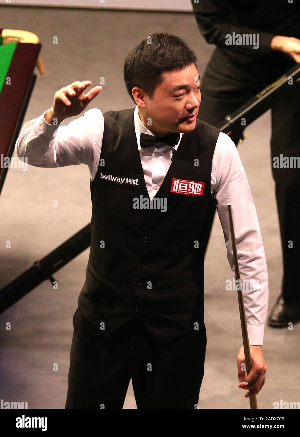 Ding junhui celebrates after hi-res stock photography and images - Alamy