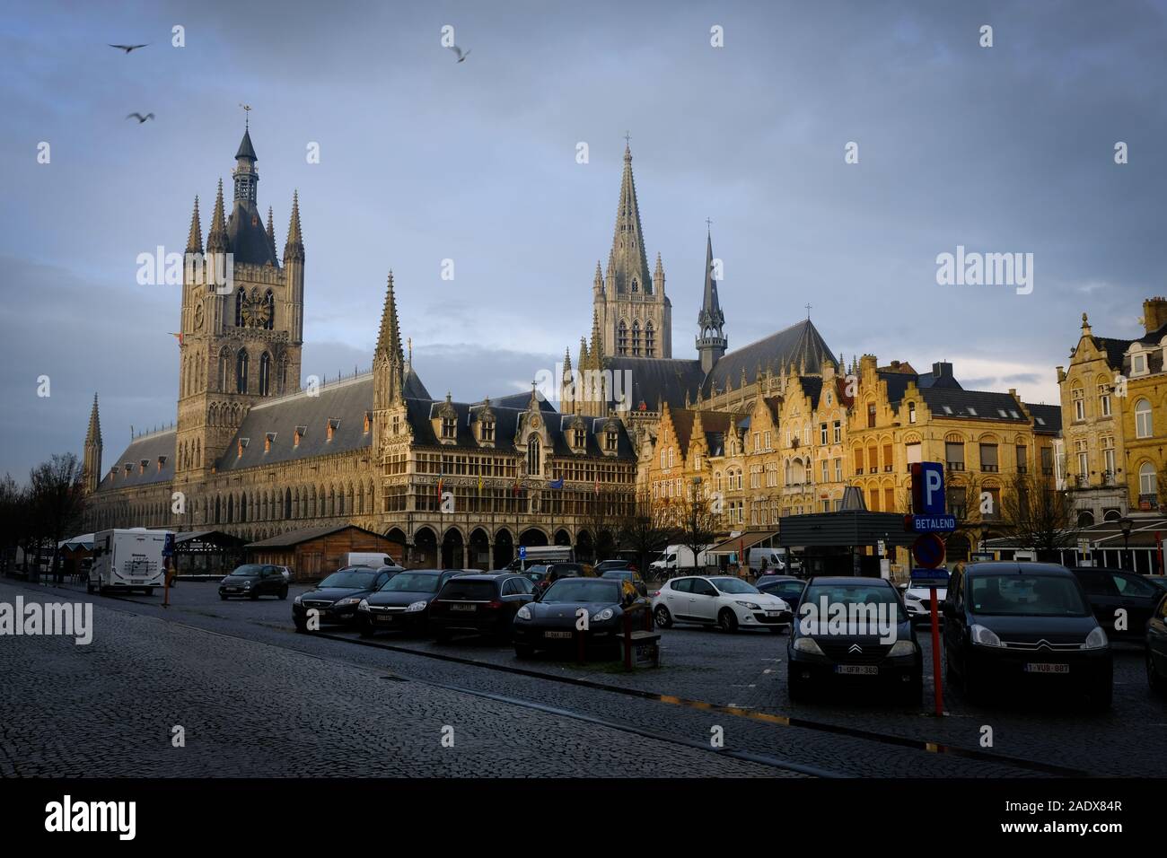 Hall Of Great Sacrifice High Resolution Stock Photography and Images ...